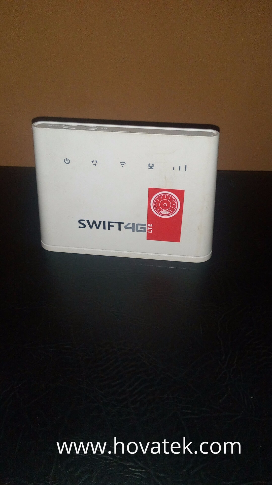 How to dismantle a Huawei B310s-927 4G LTE router