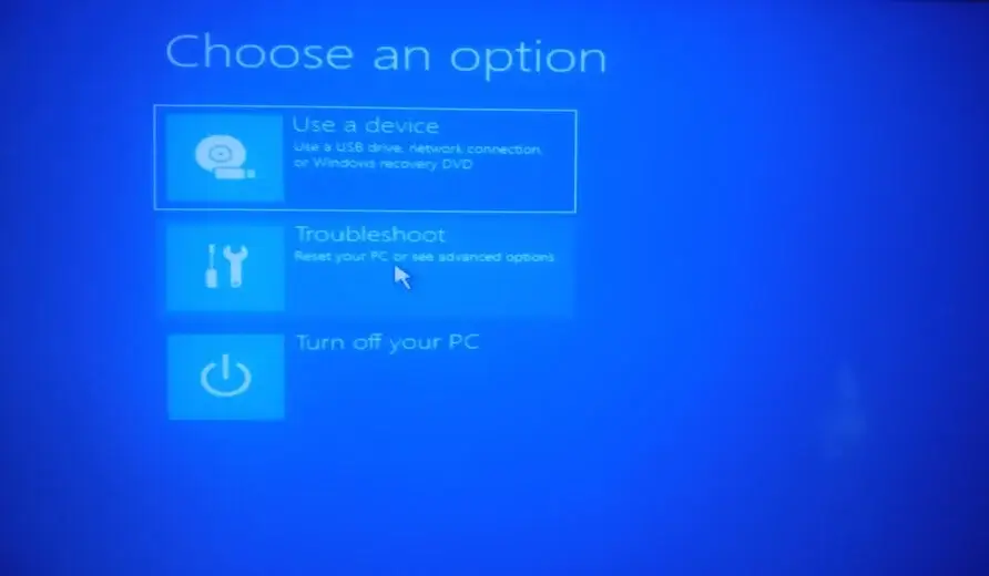 How to fix error 0x80300001 during Windows installation